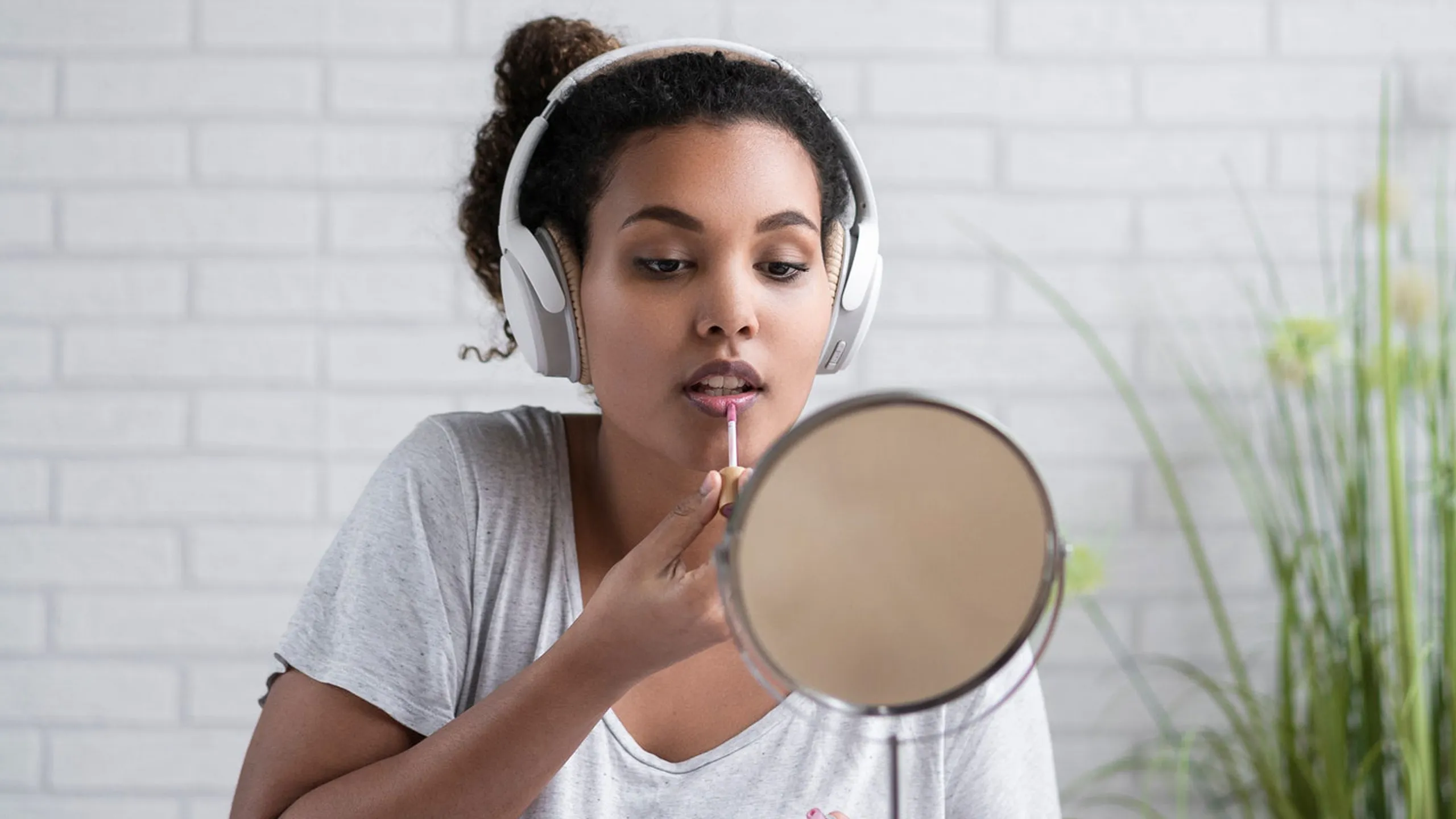 10 Beauty Podcasts You Should Listen To Now